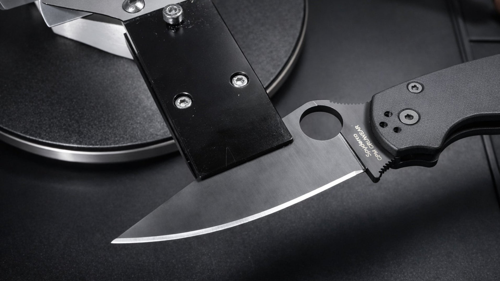 Cru-Wear Steel Explained: Properties, Toughness & Edge Retention — TSPROF